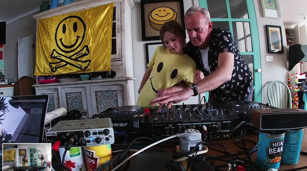 VIDEO – FATGIRL SLIM – World premiere DJ set by Nelly Cook (with a ...